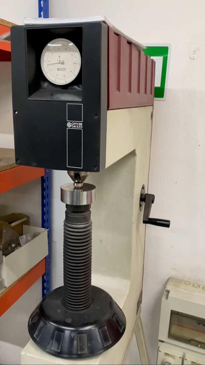 Load cells, Weight Indicators and Transmitters, Weighing Systems - LAUMAS